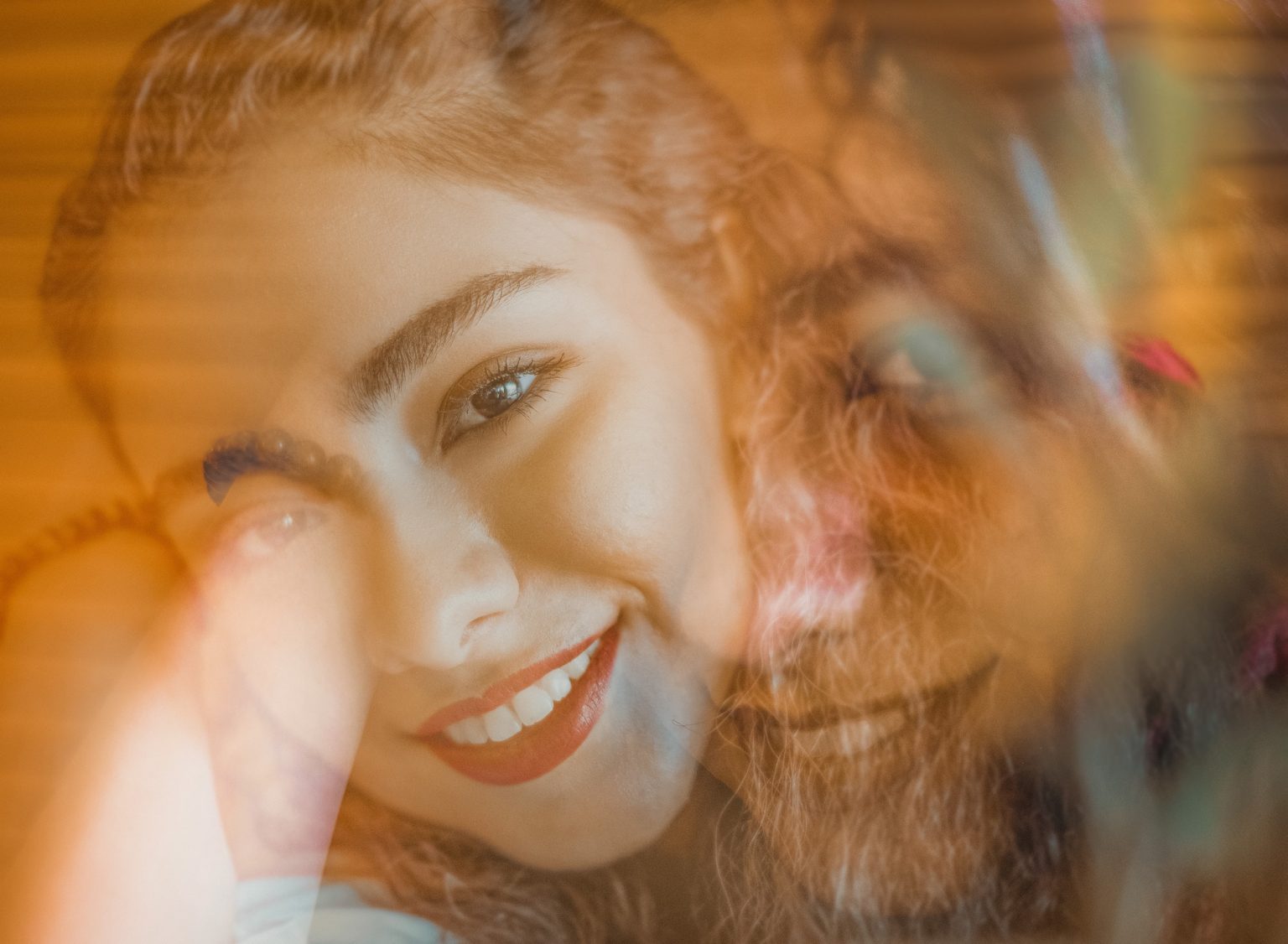 5 Cases of Why People Act Two-Faced - SELF MIND